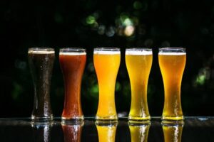 Difference between lager and other beer types? (Explained ...