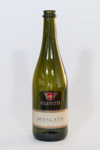 Difference Between Sparkling Wine And Moscato? – ExpertBrewing.com
