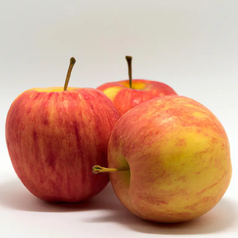 30 Red Apples and Their Use in Food and Cider – ExpertBrewing.com