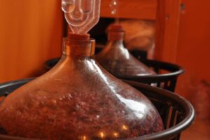 How Long Does A Gallon Of Wine Take To Ferment? – ExpertBrewing.com
